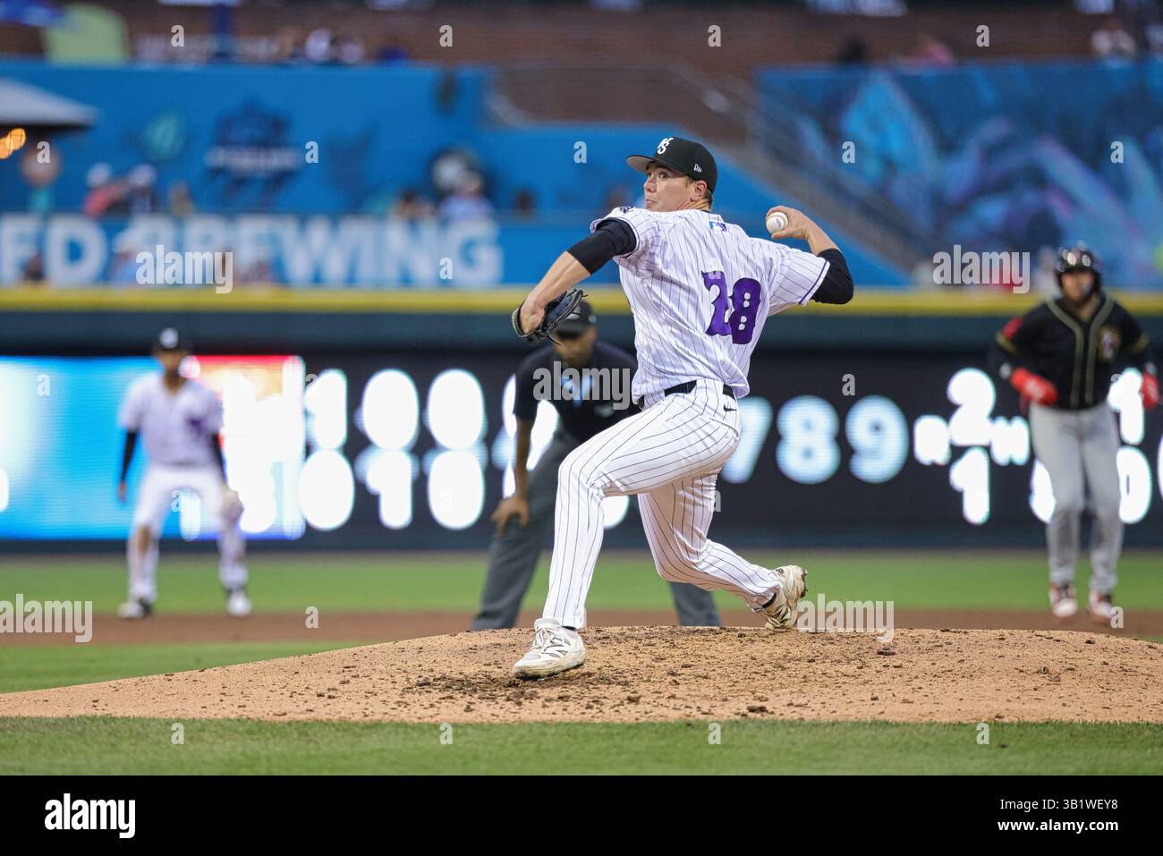 Winston-Salem, NC. USA; Winston-Salem Dash pitcher Jake Bockenstedt (28 ...