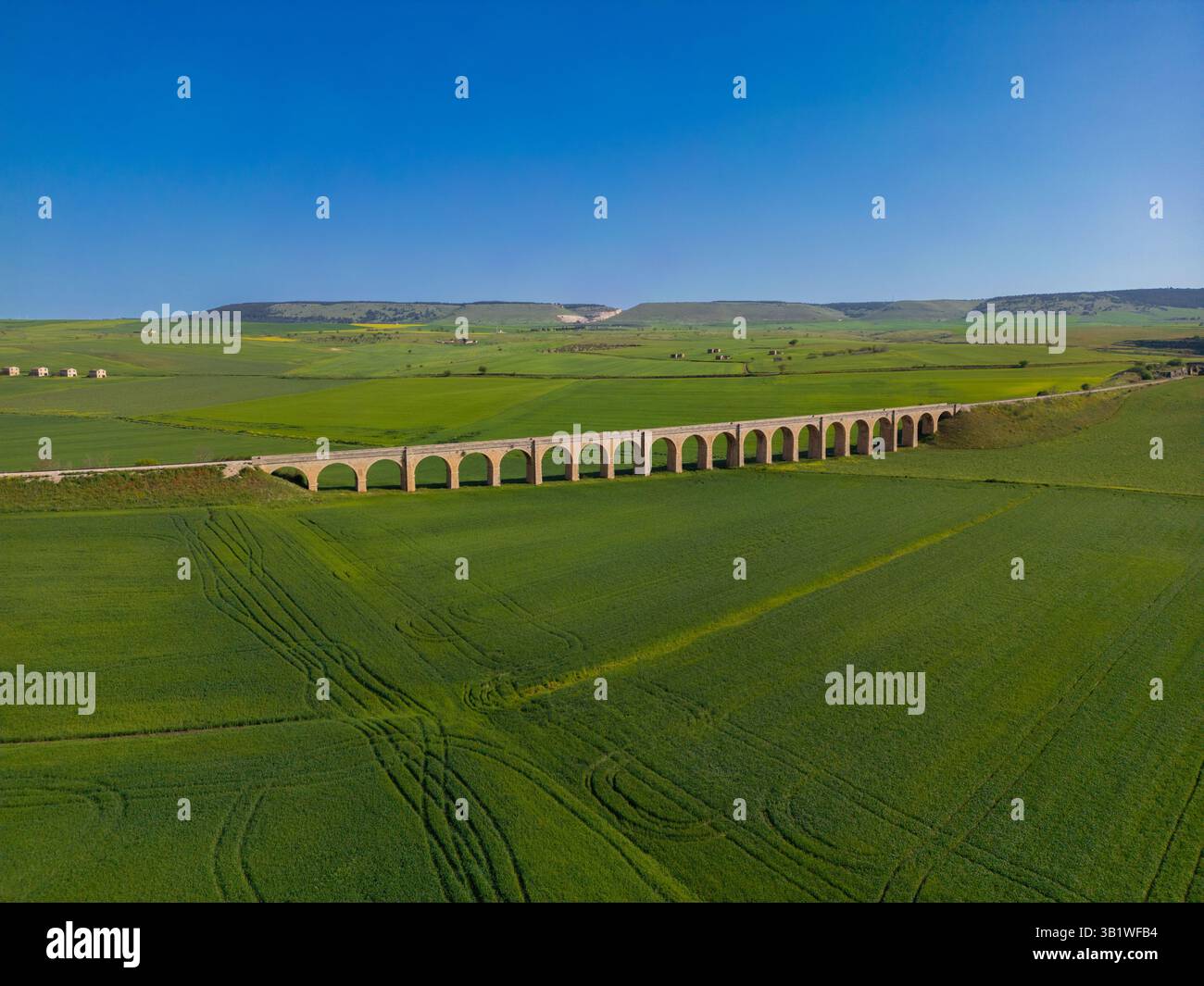 Ponte dei 21 Archi in Spinazzola, Puglia – Historic Railway Viaduct ...