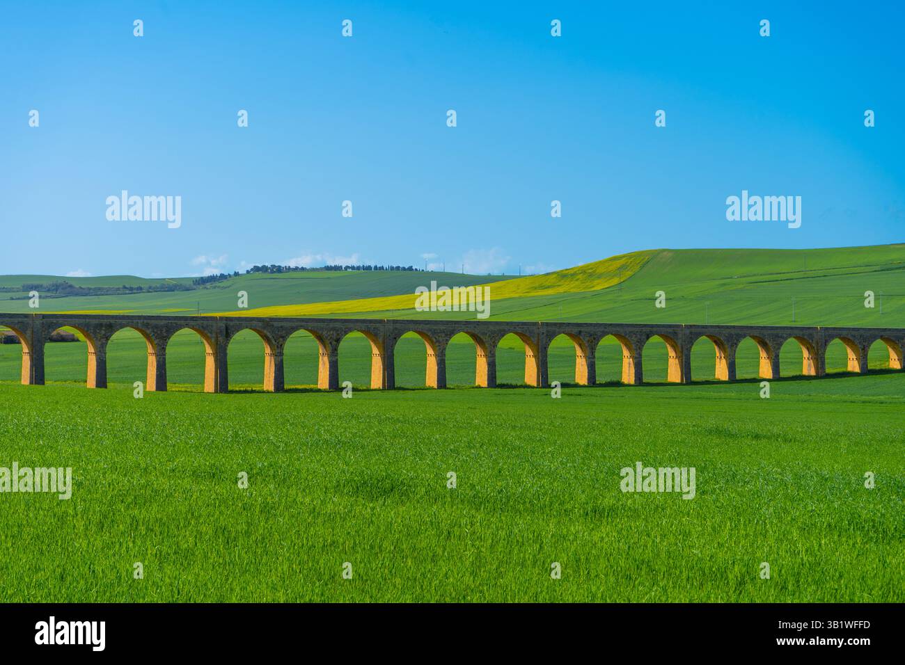 Ponte dei 21 Archi in Spinazzola, Puglia – Historic Railway Viaduct ...