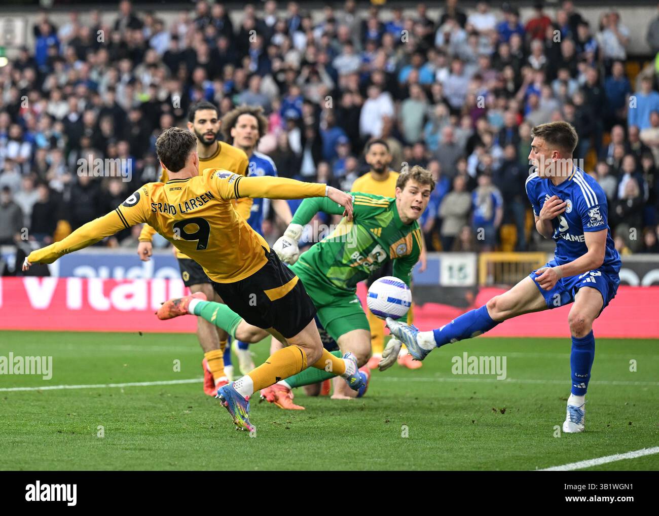 Wolverhampton Wanderers' Jorgen Strand Larsen shoots towards goal ...