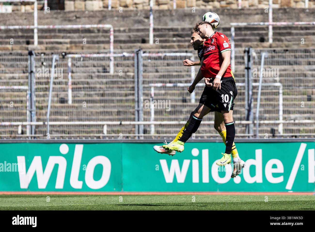 Michael Eberwein (Borussia Dortmund II U-23, 14), Eric Uhlmann ...