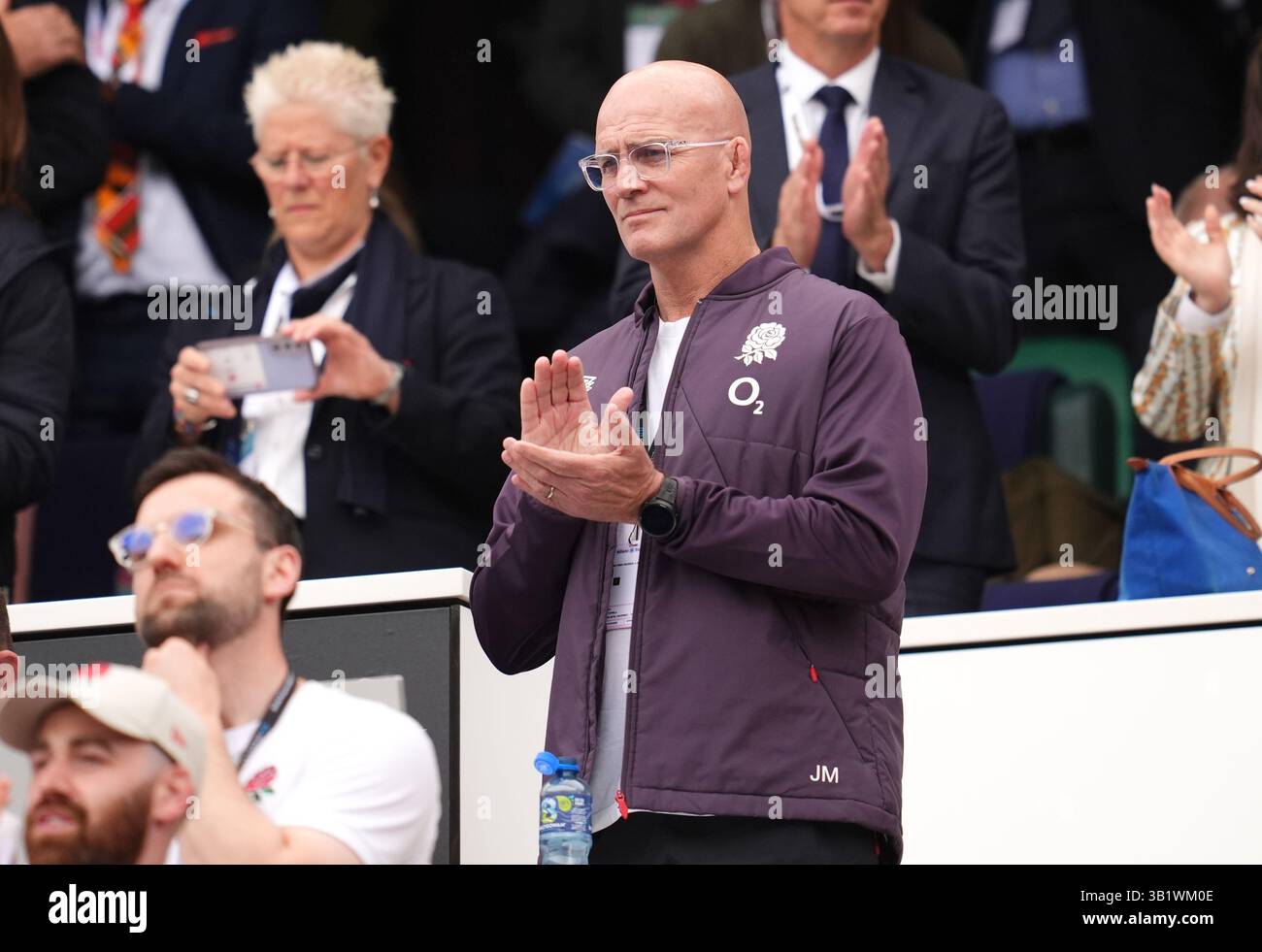 England head coach John Mitchell applauds before the Guinness Women's ...