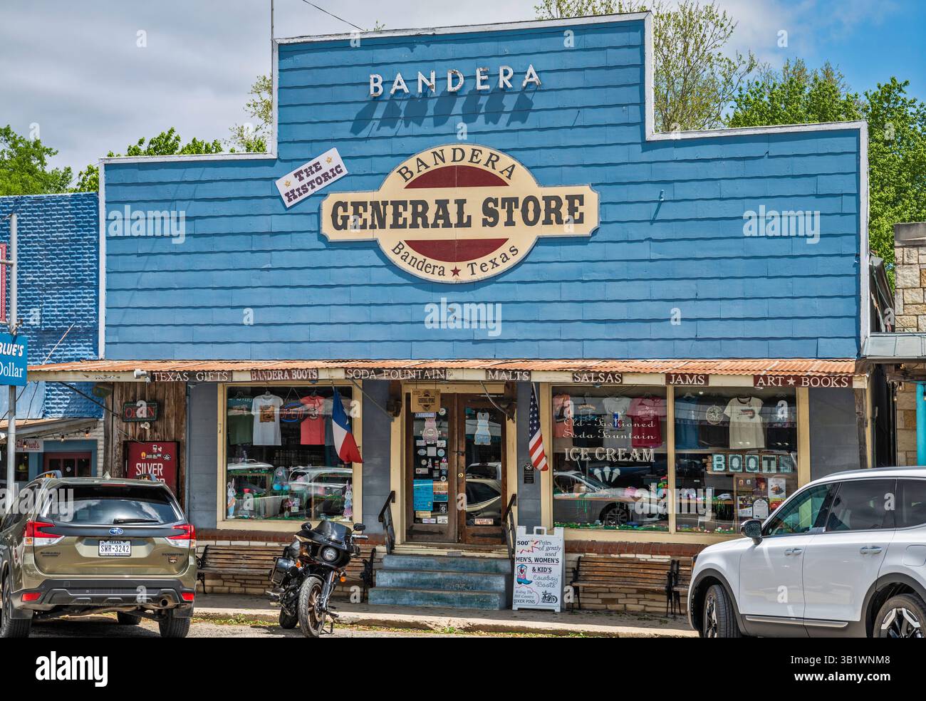 Traditional store on Main Street in Bandera, Texas, USA Stock Photo - Alamy