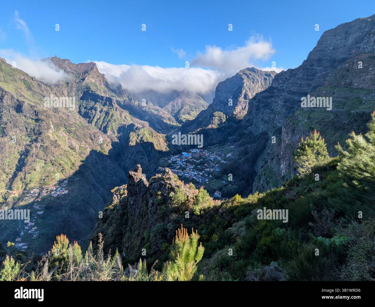 Hiking path leading down to Valley of the Nuns Stock Photo - Alamy