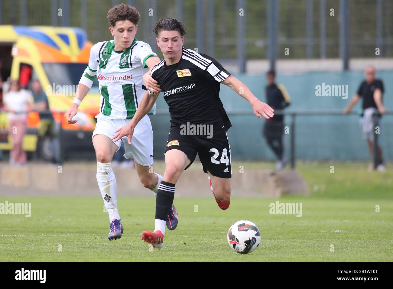 Mönchengladbach, Deutschland 26. April 2025: B-Junioren DFB-Nachwuchsliga - 2024/25 - Borussia ...