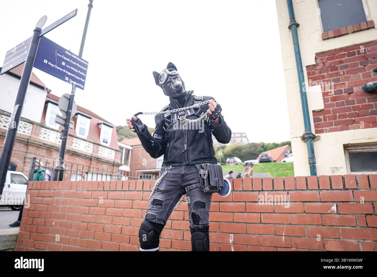 Whitby, United Kingdom, 26th. April, 2025. Gothic cosplayers gather in ...