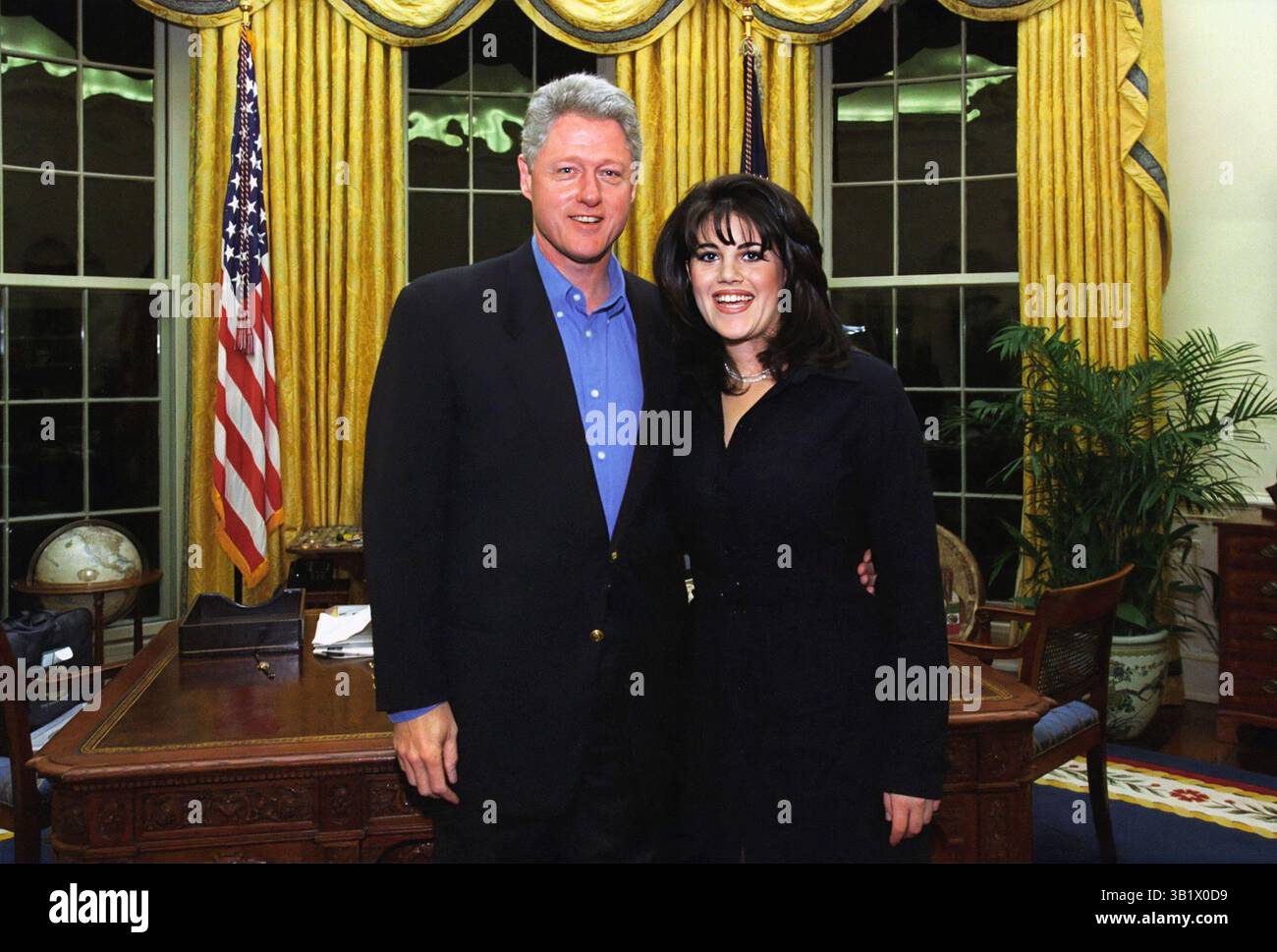 Monica lewinsky hi-res stock photography and images - Alamy