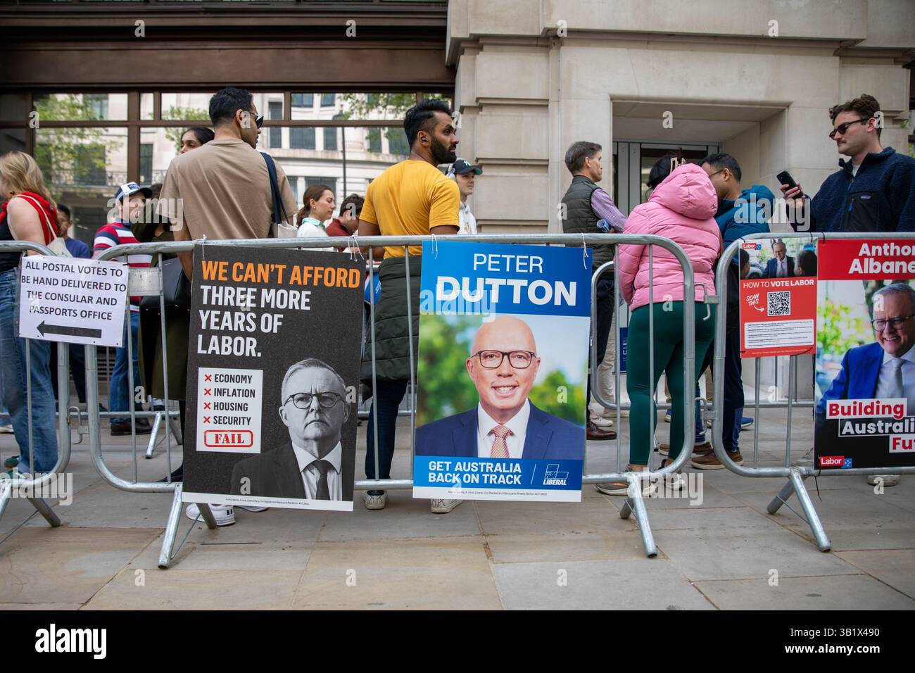 London, UK, 26th April 2025. Australian citizens wait in line at the ...
