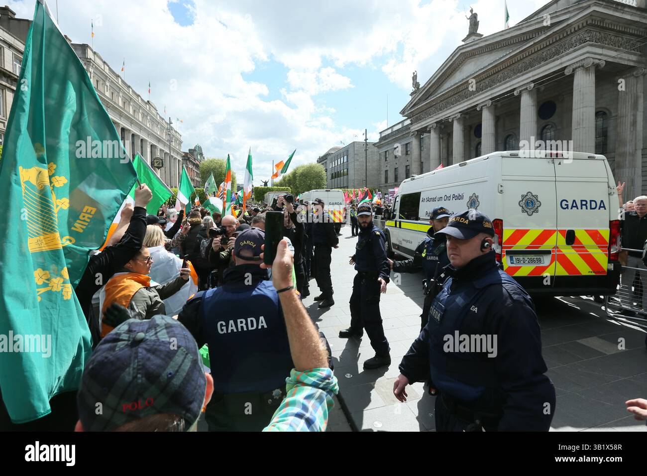 Garda public order unit hi-res stock photography and images - Alamy