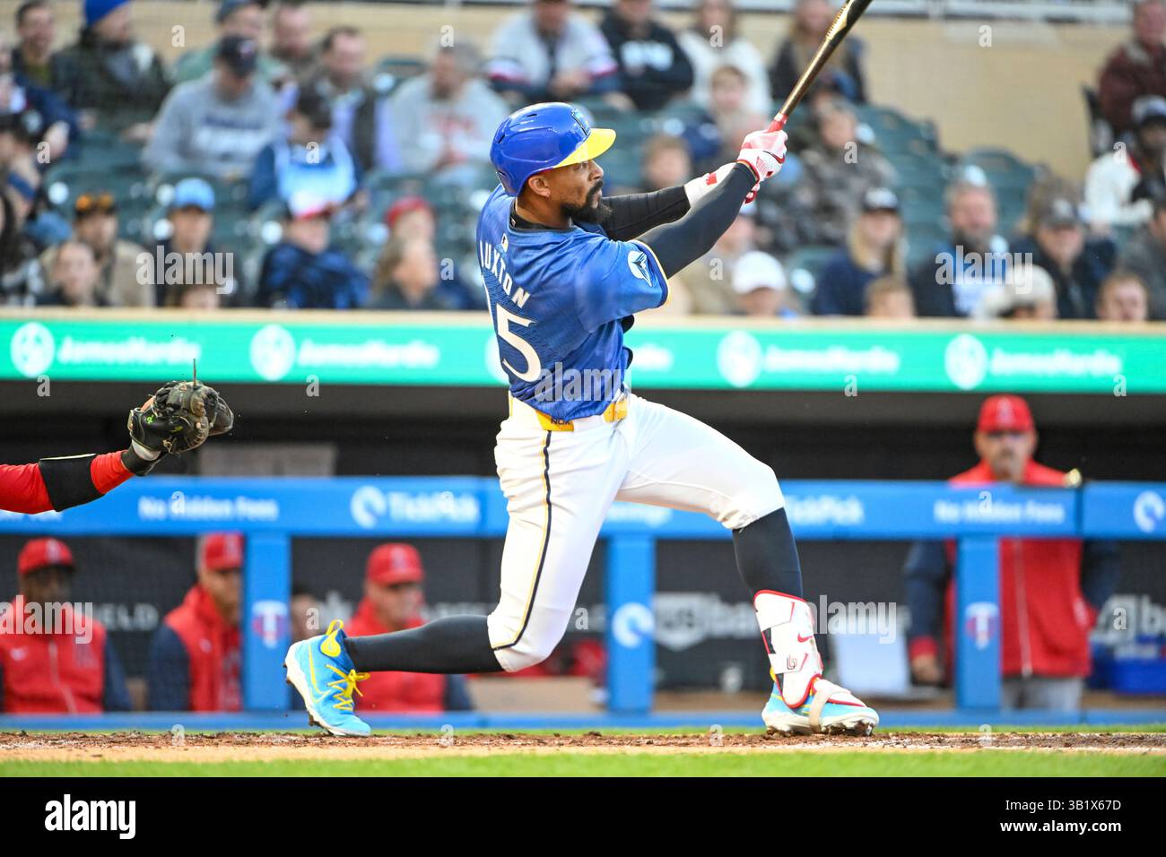 Minnesota Twins' Byron Buxton hits a home run against the Los Angeles ...