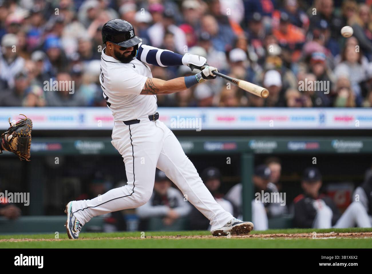 Detroit Tigers' Gleyber Torres hits a sacrifice fly against the ...