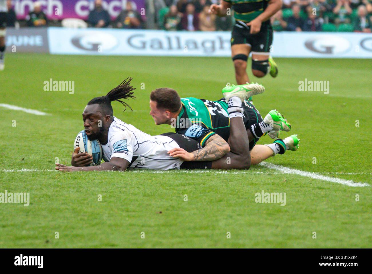 Northampton, UK, 26th April 2025 Bristol Bears winger Gabriel Ibitoye ...