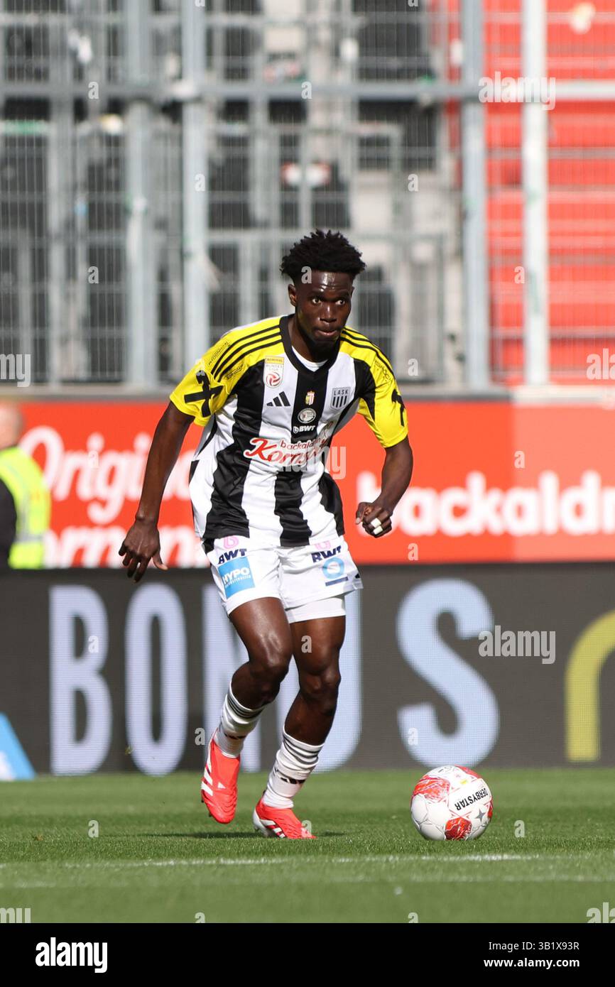 Linz, Austria. 26th Apr, 2025. LINZ, AUSTRIA - APRIL 26: Modou Keba ...