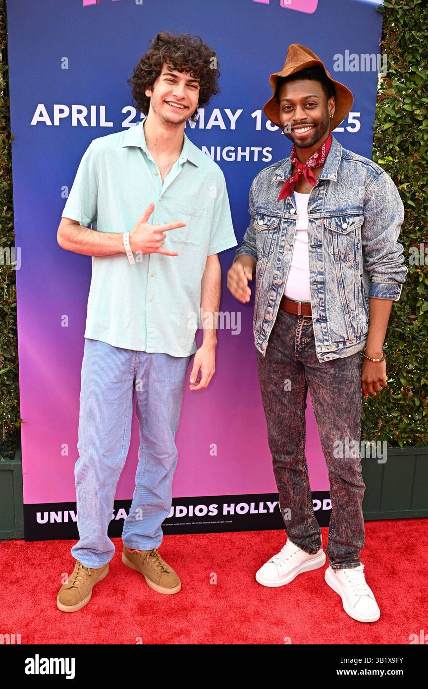 Noah Grossman und Keith Leak Jr. bei der Eröffnung der Universal Fan ...