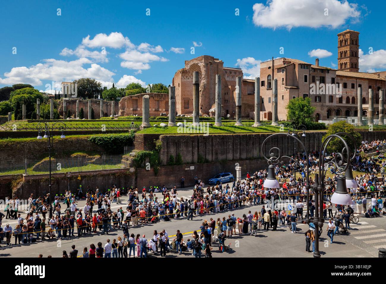 Funeral procession with the coffin of Pope Francis in Rome, Italy. Rome ...