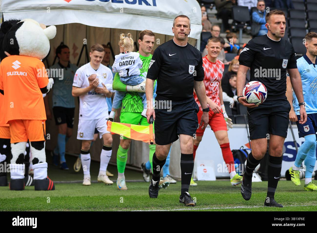 Milton Keynes Dons Goalkeeper Craig MacGillivray (15) during the EFL ...
