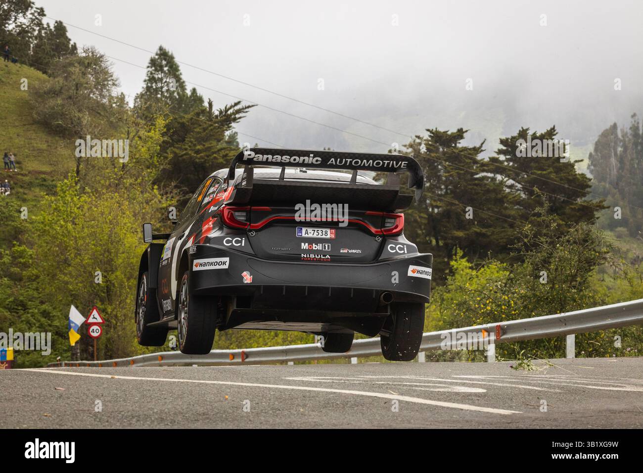 Las Palmas, Espagne. 26th Apr, 2025. 33 Elfyn EVANS, Scott MARTIN ...