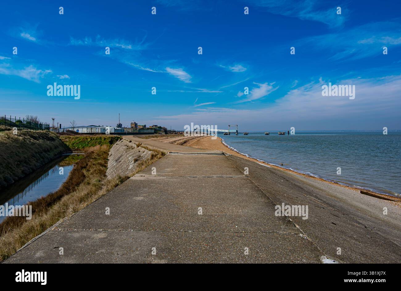 Sheerness port structure hi-res stock photography and images - Alamy