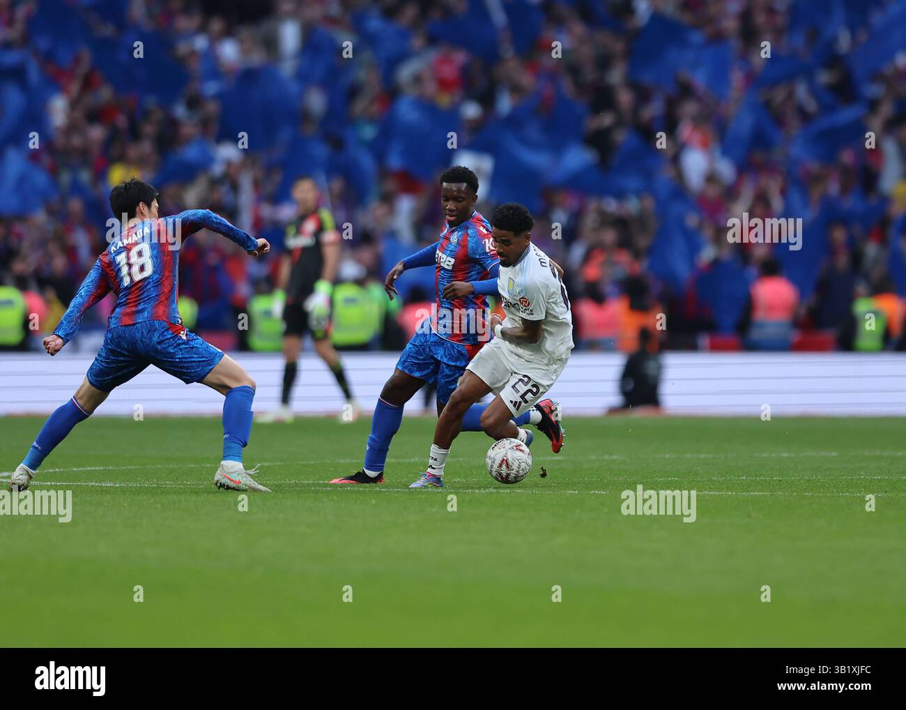 Wembley Stadium, London, UK. 26th Apr, 2025. FA Cup Semi Final Football ...