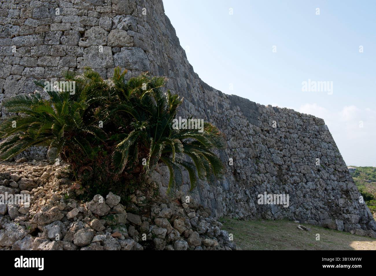 Nakagusuku Castle (中城) was once part of the Ryukyu Kingdom long before ...