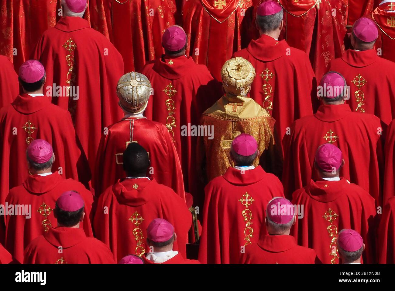 Roma, Italy. 26th Apr, 2025. Cardinals and bishops attend Pope Francis ...