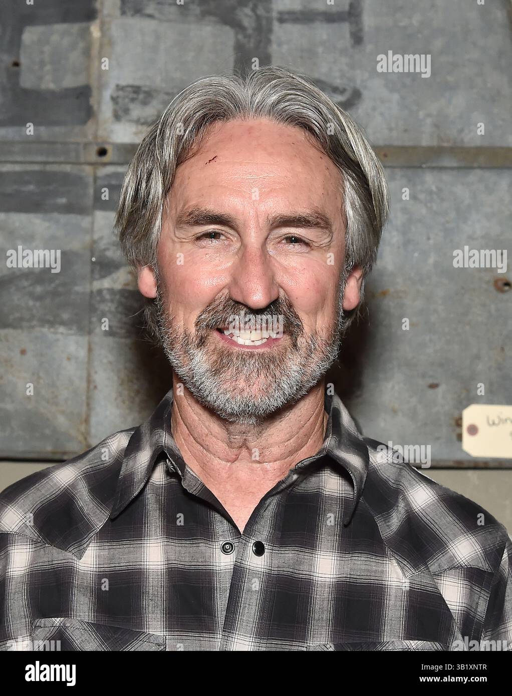 Nashville, USA. 26th Apr, 2025. American Picker's Mike Wolfe talking to ...