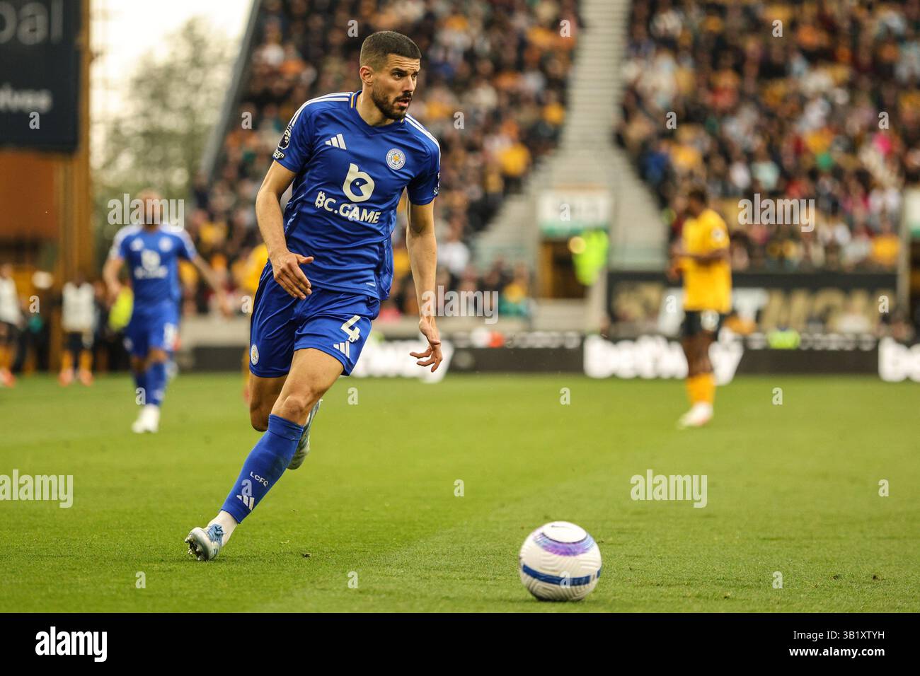 Wolverhampton, England, April 26th 2025: Conor Coady (4 Leicester City ...