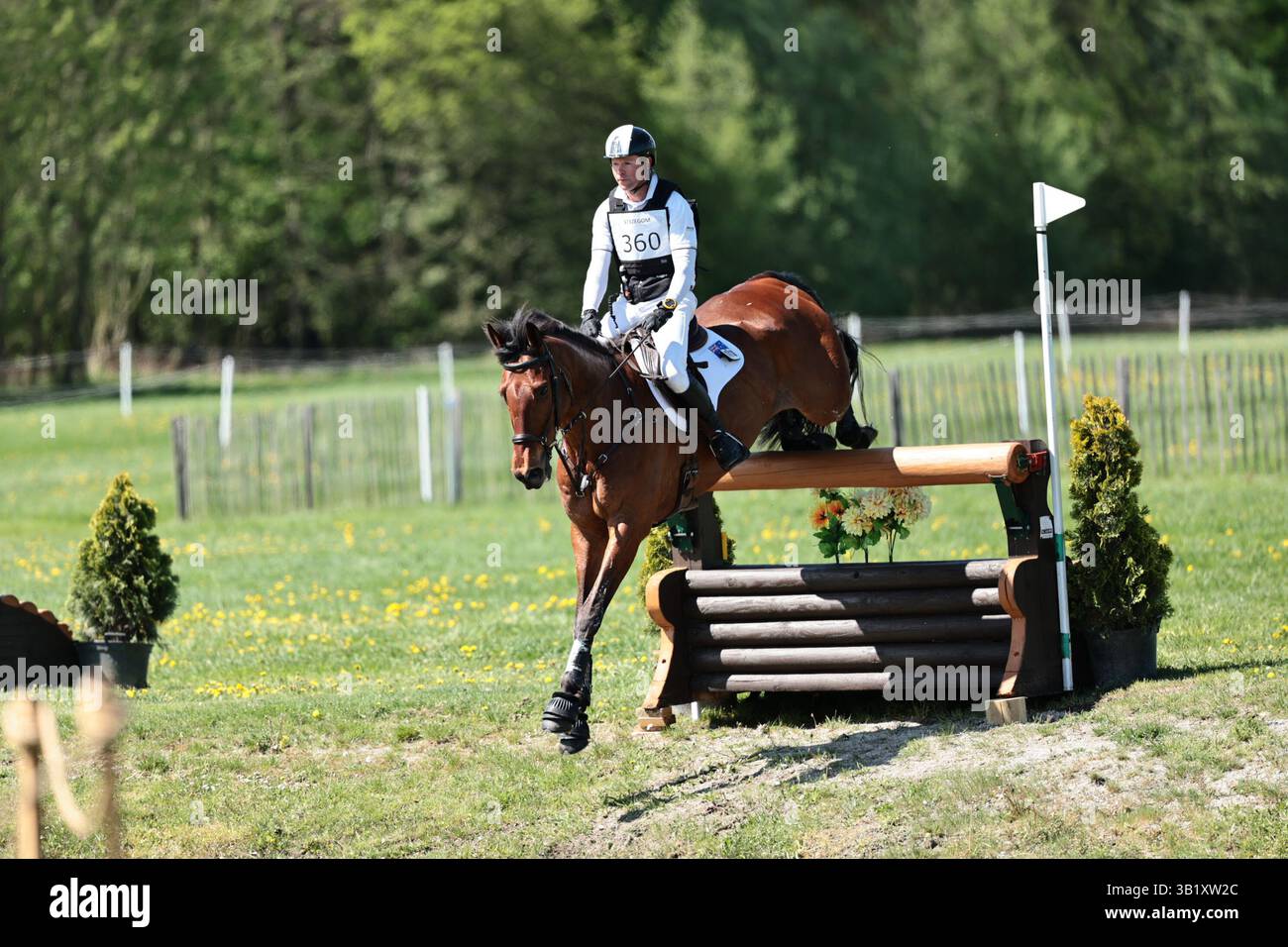 Kevin Mcnab of Australia with Faro Imp during the CCI4*-L cross country ...