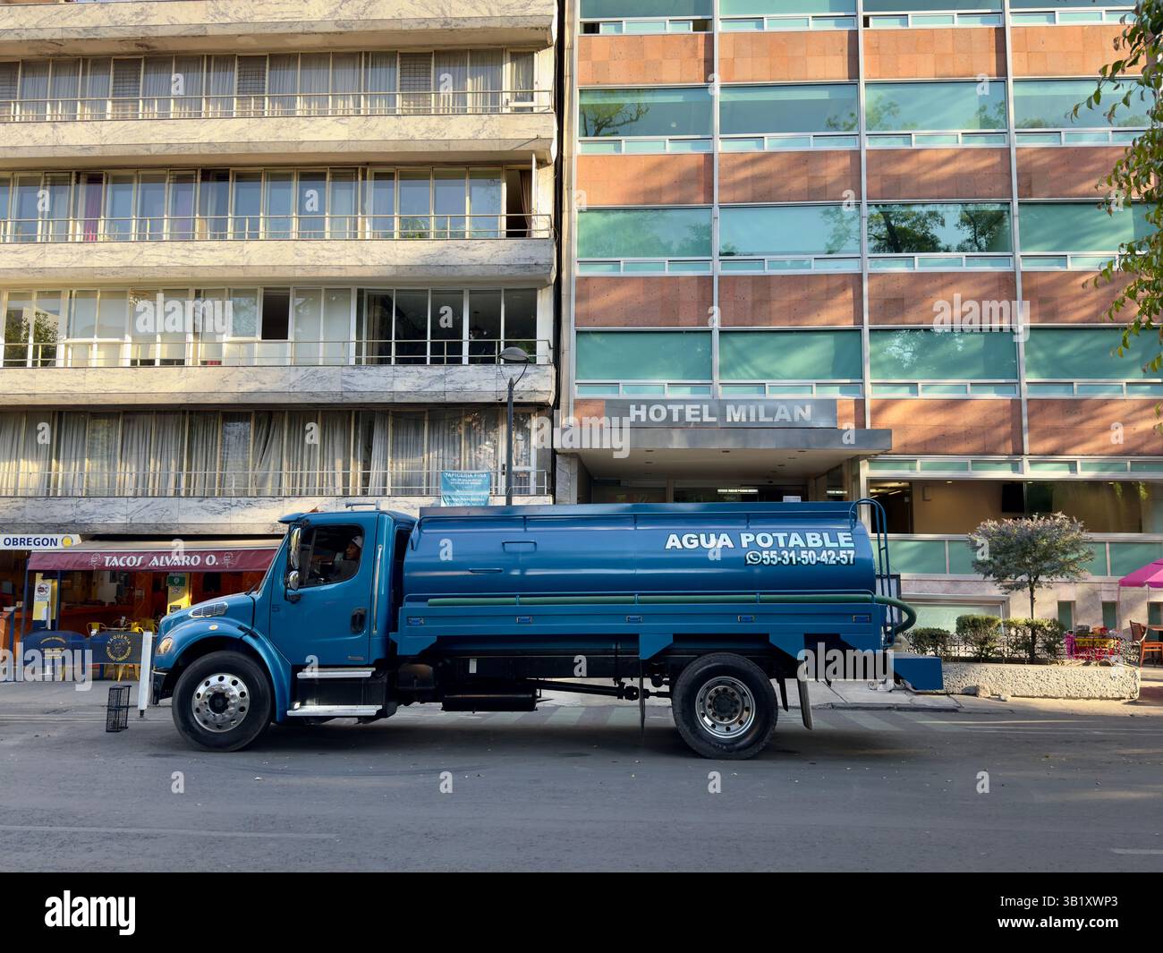 Truck bringing water hi-res stock photography and images - Alamy