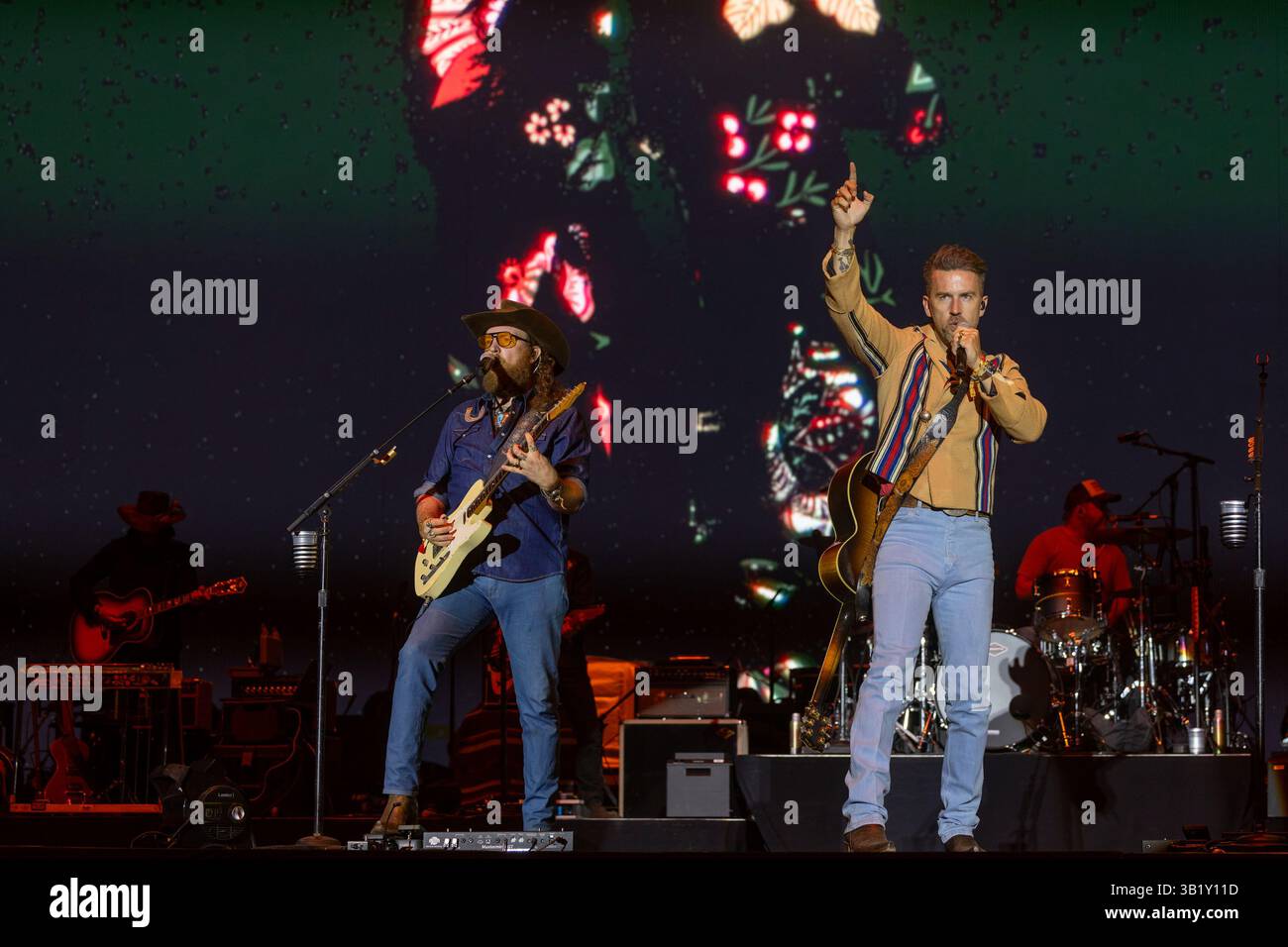 John Osborne And Tj Osborne Of The Brothers Osborne During The