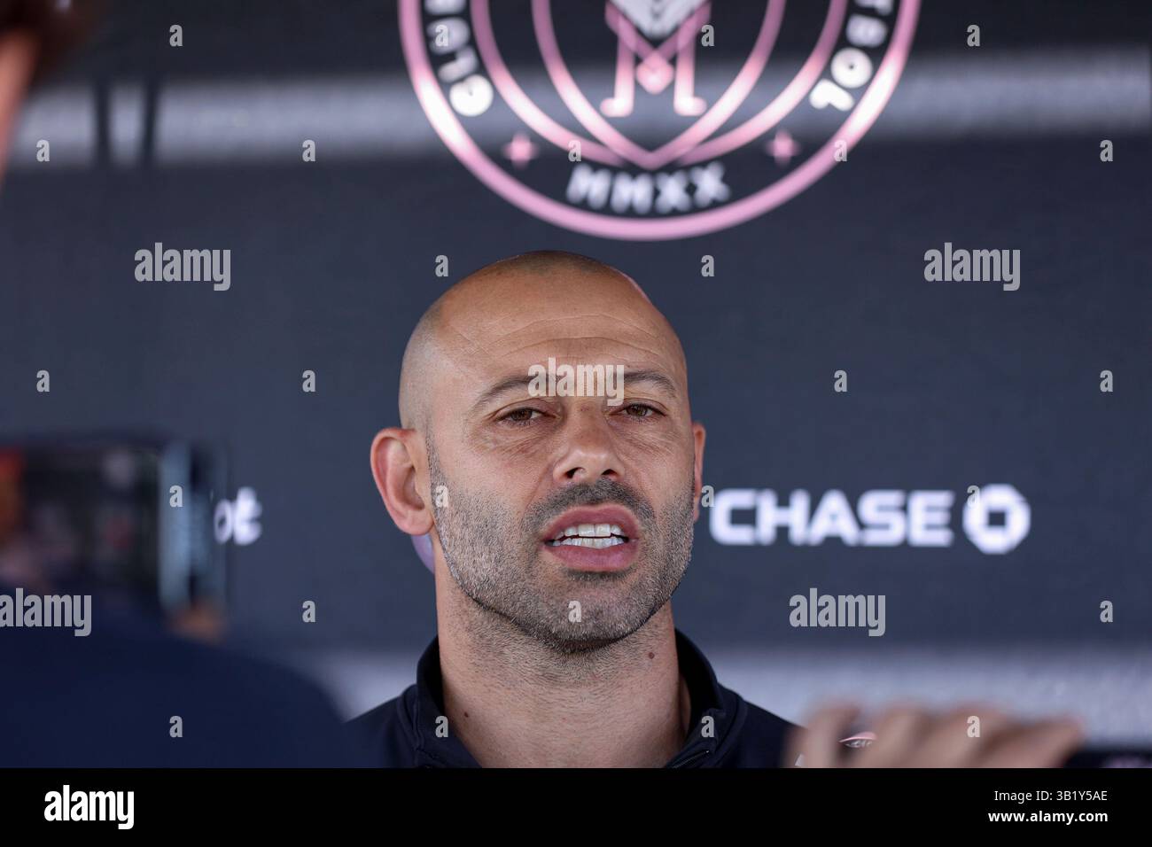 FORT LAUDERDALE, FL - APRIL 26: Head Coach Javier Mascherano of Inter ...