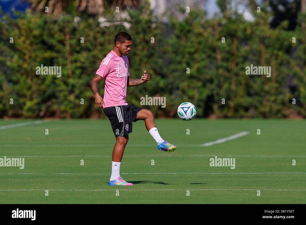 FORT LAUDERDALE, FL - APRIL 26: Yannick Bright (42) of Inter Miami CF ...