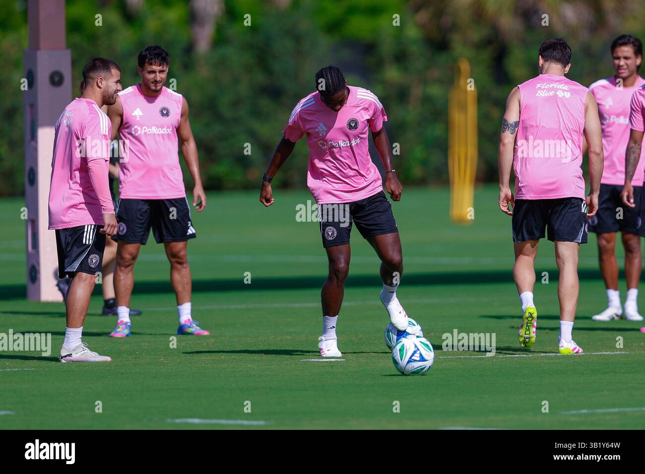 FORT LAUDERDALE, FL - APRIL 26: Allen Obando (29) of Inter Miami CF ...