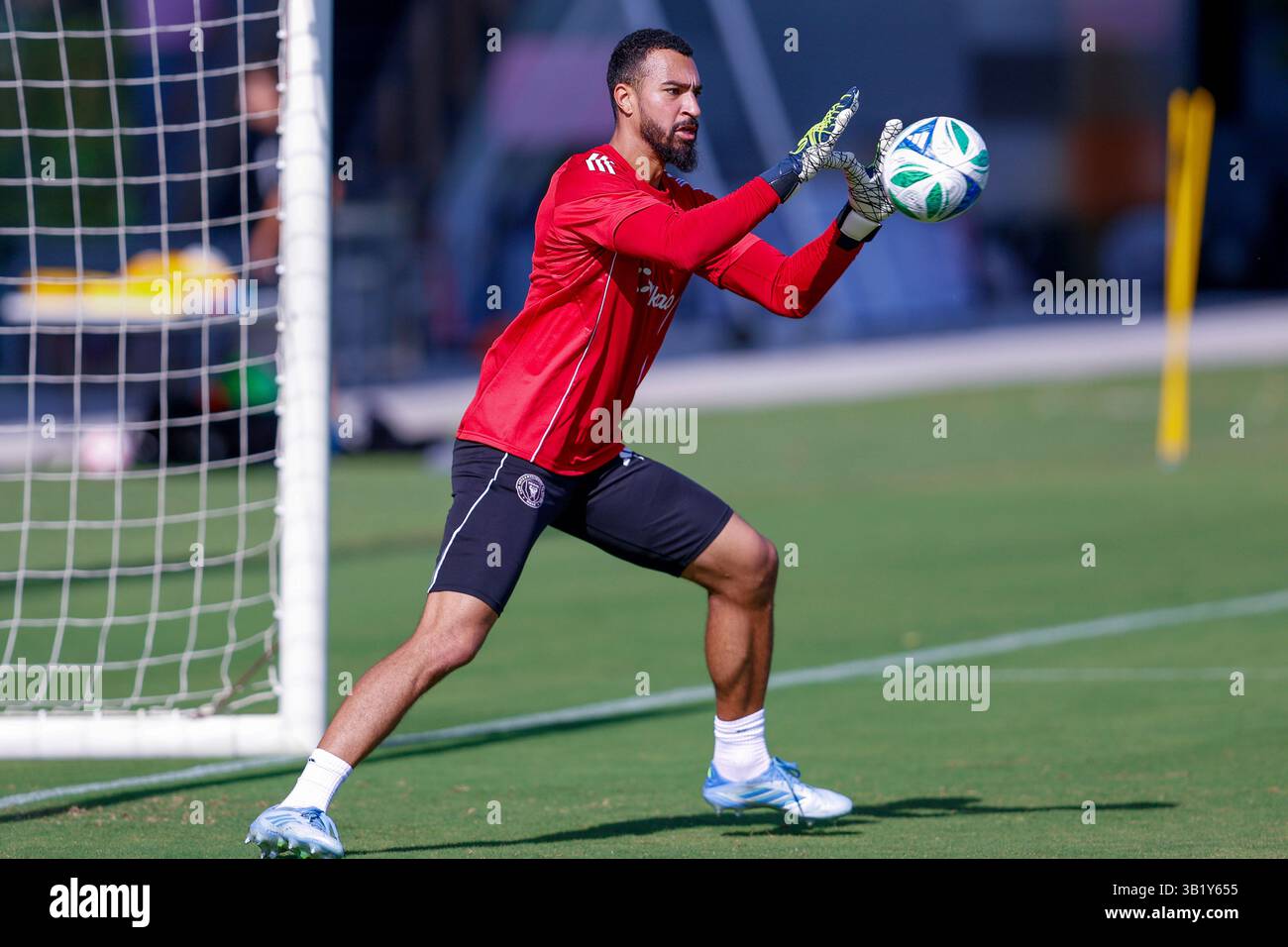 FORT LAUDERDALE, FL - APRIL 26: Drake Callender (1) of Inter Miami CF ...
