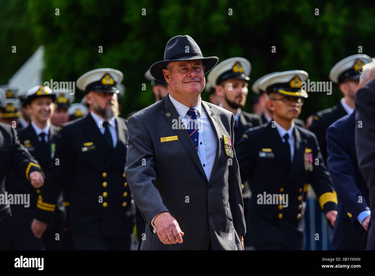 Melbourne, Australia. 25th Apr, 2025. Melbourne Naval Committee ...