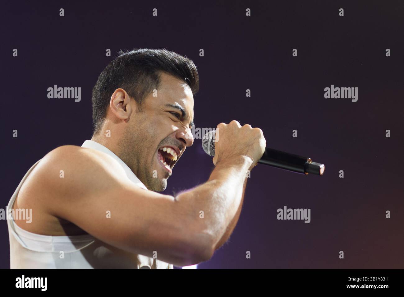 Mexican singer Carlos Rivera performs during a concert at the Movistar Arena in Madrid on March ...