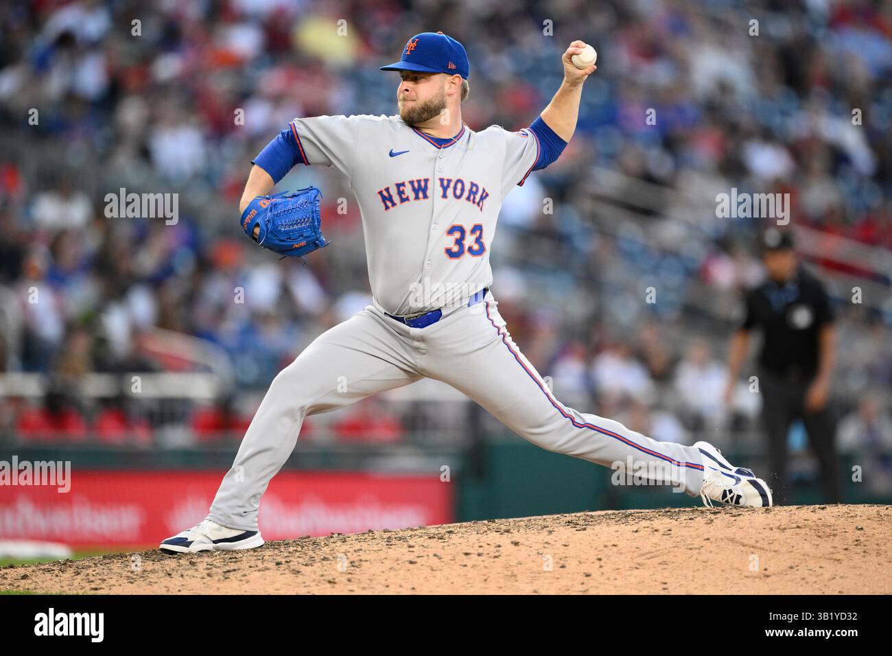 New York Mets relief pitcher A.J. Minter throws during the eighth ...