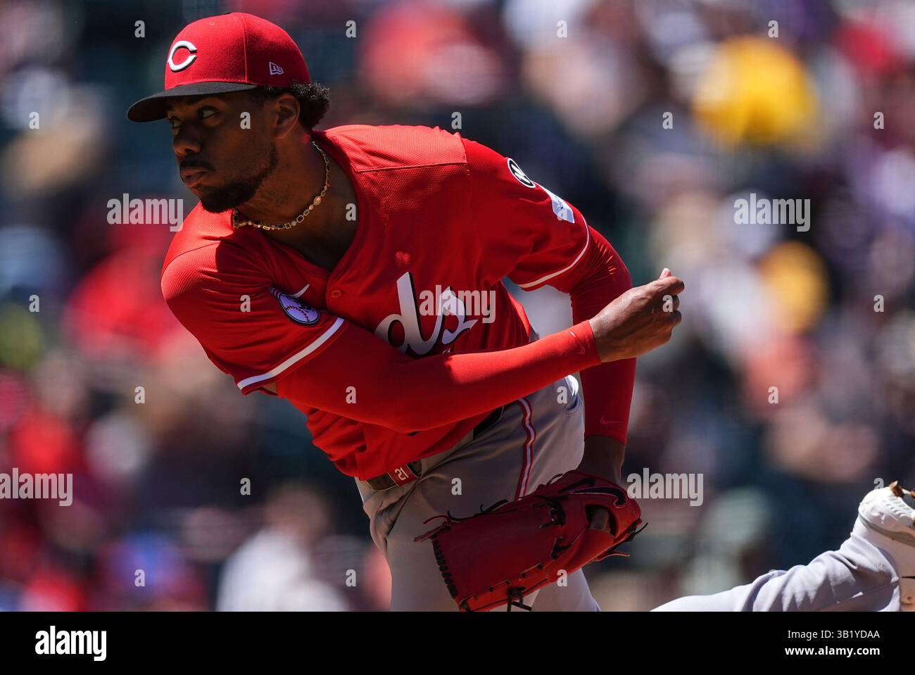 Cincinnati Reds pitcher Hunter Greene (21) in the first inning of a ...