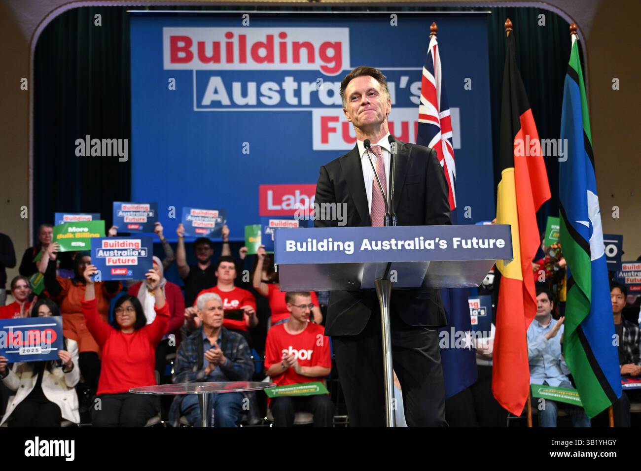 Sydney, Australia. 27th Apr, 2025. NSW Premier Chris Minns speaks ...