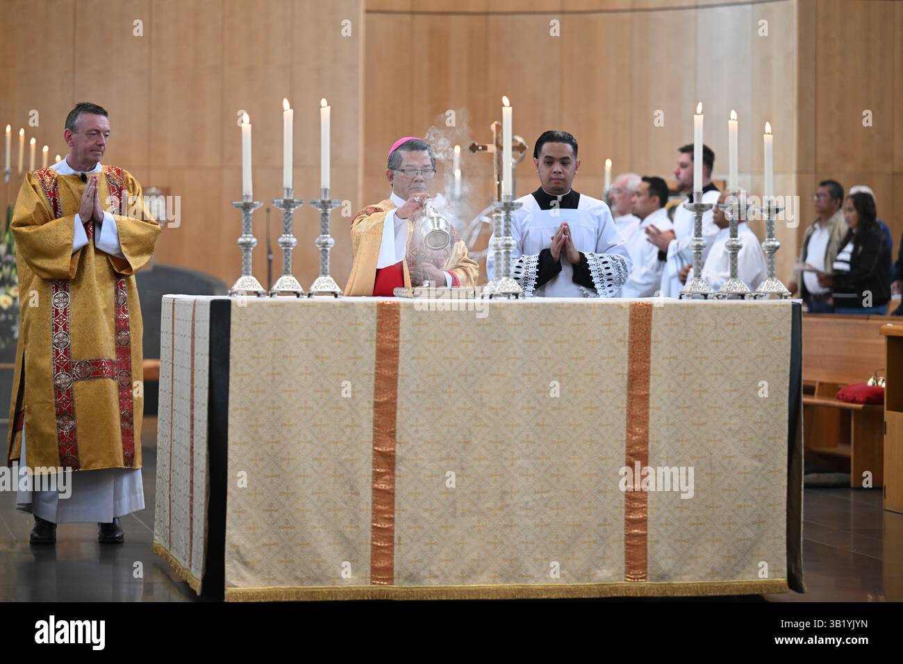 Sydney, Australia. 27th Apr 2025. Parishioners attend a solemn Mass for ...