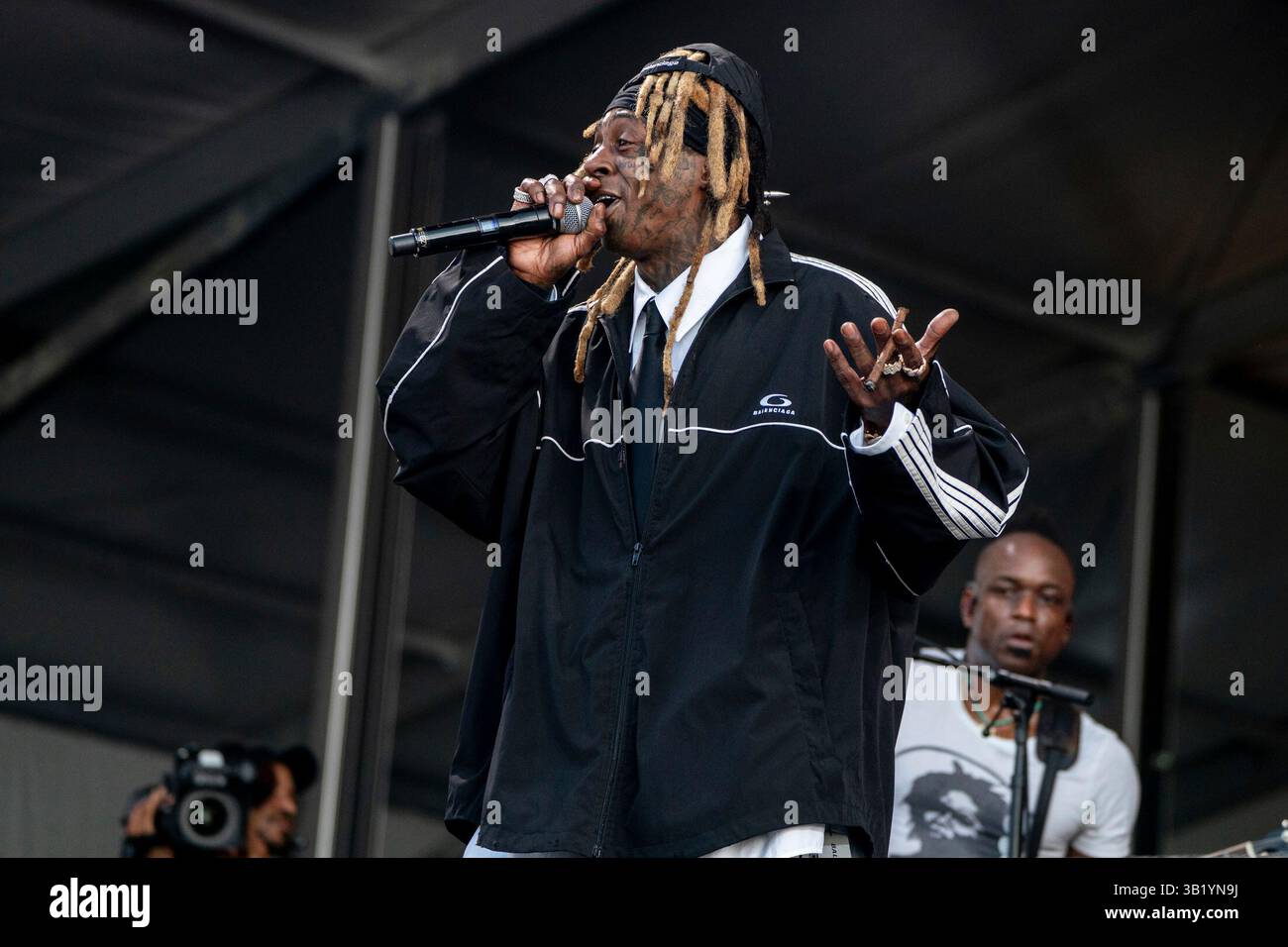 Lil Wayne performs with The Roots during the first weekend of the New ...