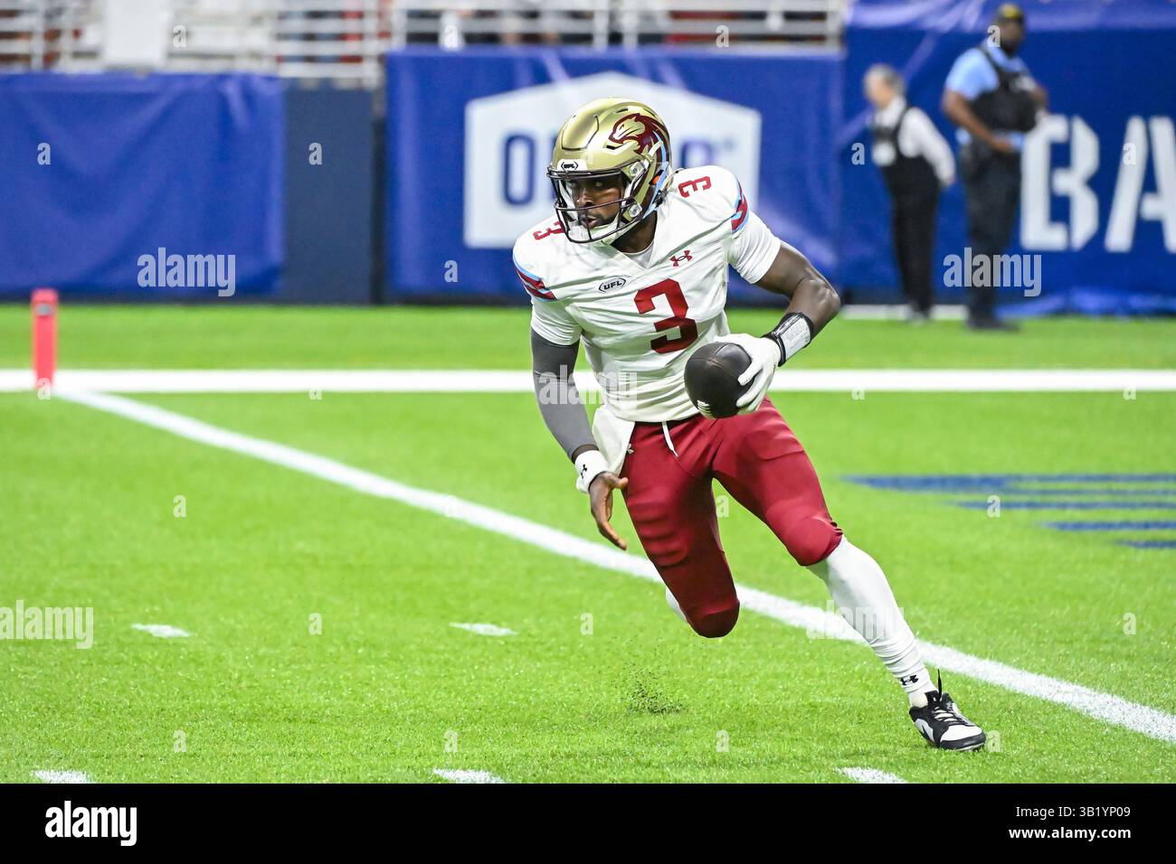 ST. LOUIS, MO - APRIL 26: Michigan Panthers Quarterback Bryce Perkins ...