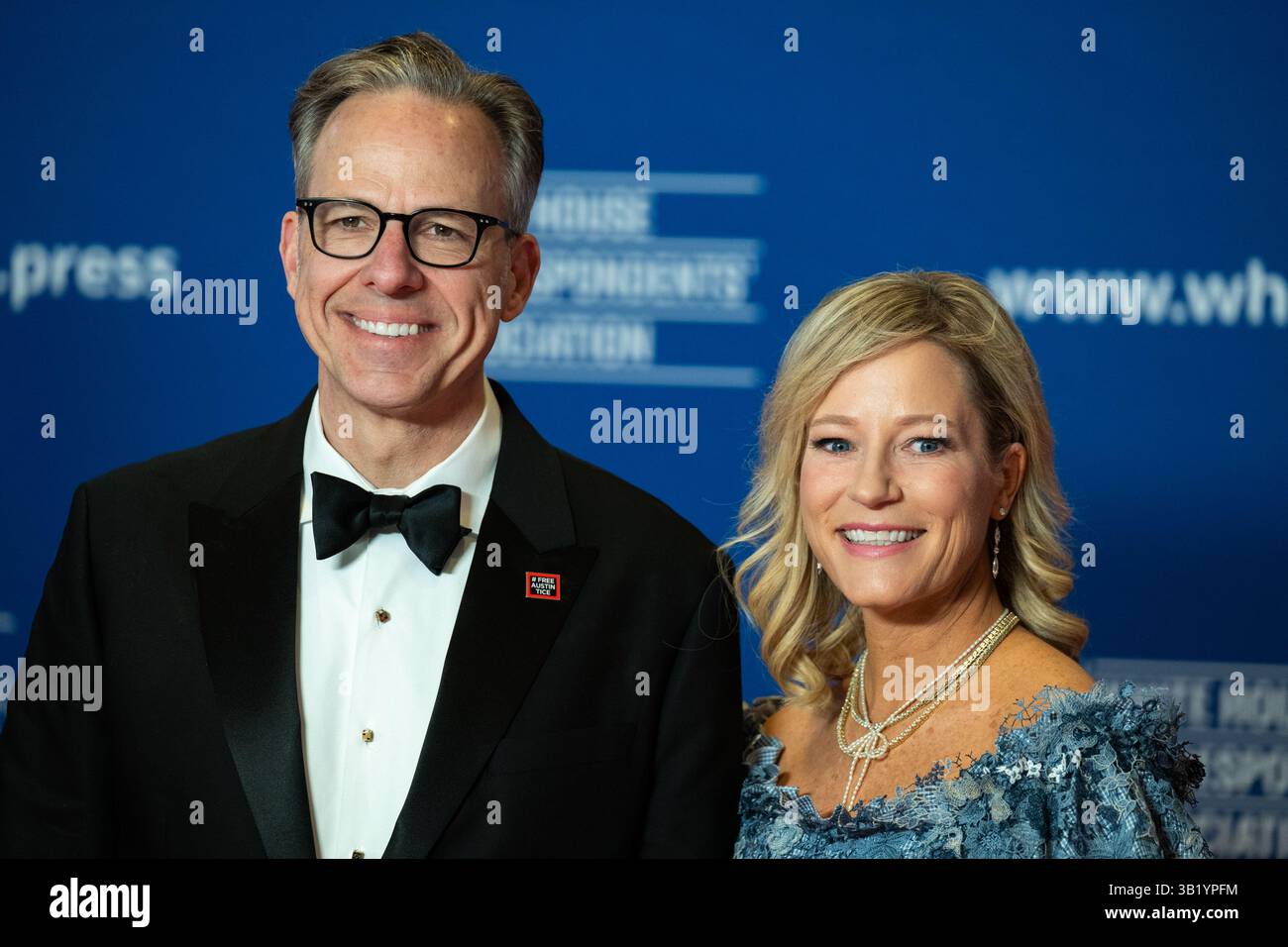 Jake tapper hi-res stock photography and images - Alamy