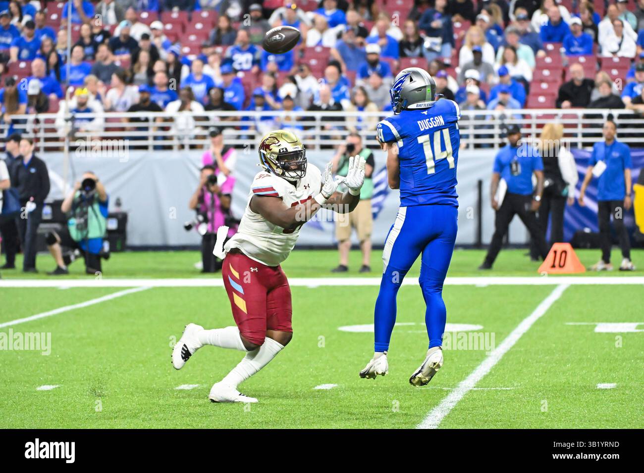 ST. LOUIS, MO - APRIL 26: St. Louis Battlehawks Quarterback Max Duggan ...