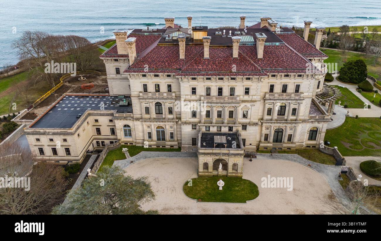 The Breakers, Vanderbilt mansion, Newport RI, USA Stock Photo - Alamy