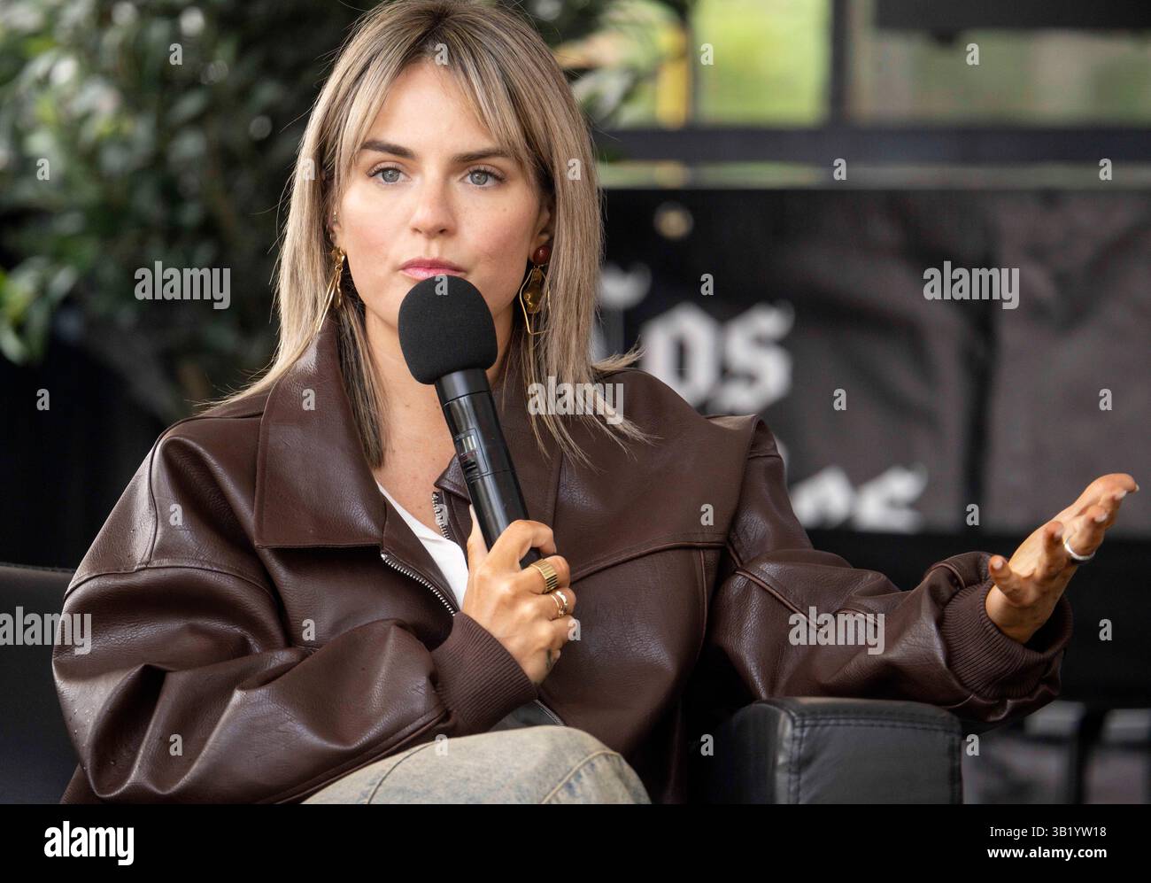 April 26, 2025, Los Angeles, California, USA: Singer JOJO LEVESQUE aka ...