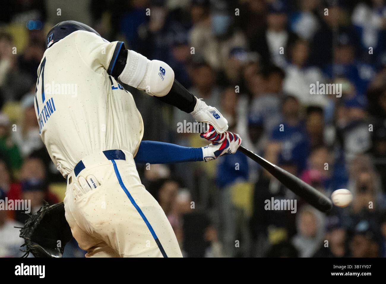Los Angeles Dodgers' Shohei Ohtani bats during the eighth inning of a ...