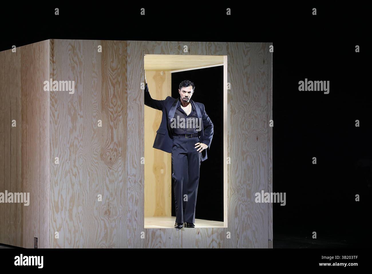 Elviro hi-res stock photography and images - Alamy