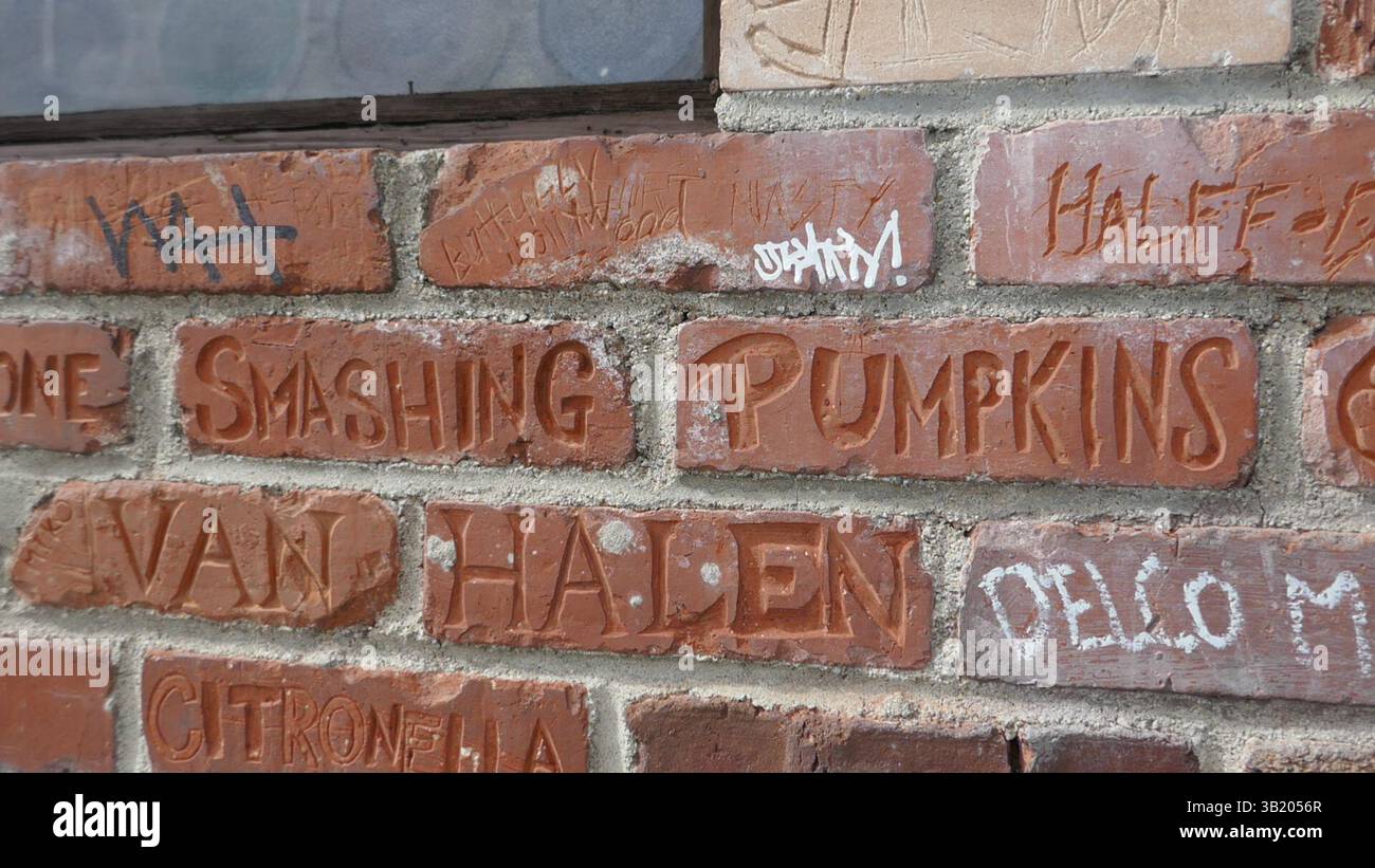 Los Angeles, California, USA 26th April 2025 Smashing Pumpkins Brick ...