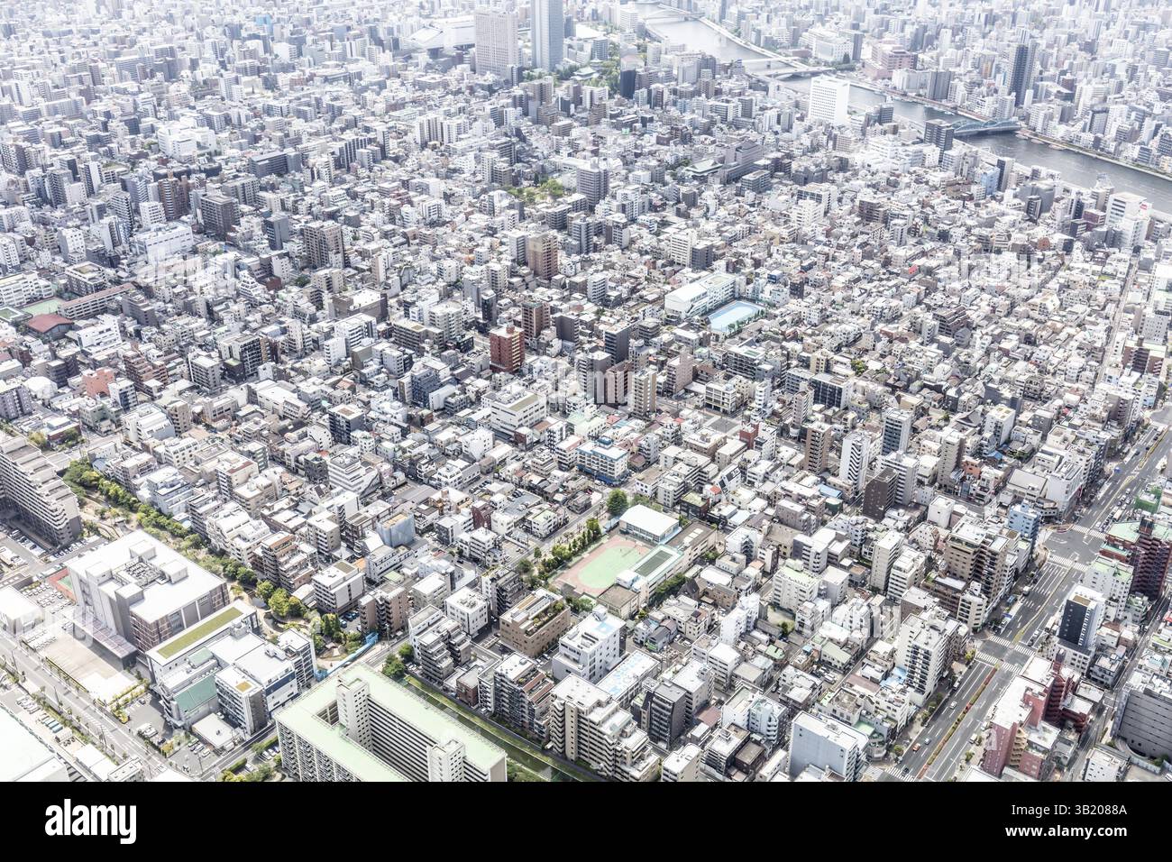 An aerial shot of the Tokyo skyline from the tallest tower in the world ...